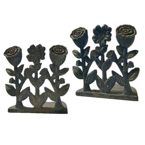 Accents | Set Of Farmhouse Cast Iron Book Ends Of Three Flowers | Poshmark